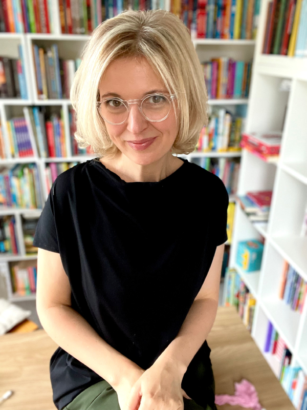 Jak zachęcić dziecko do czytania? Rozmowa z autorką bardzo aktywnej książki „Ojej, pudełko ...